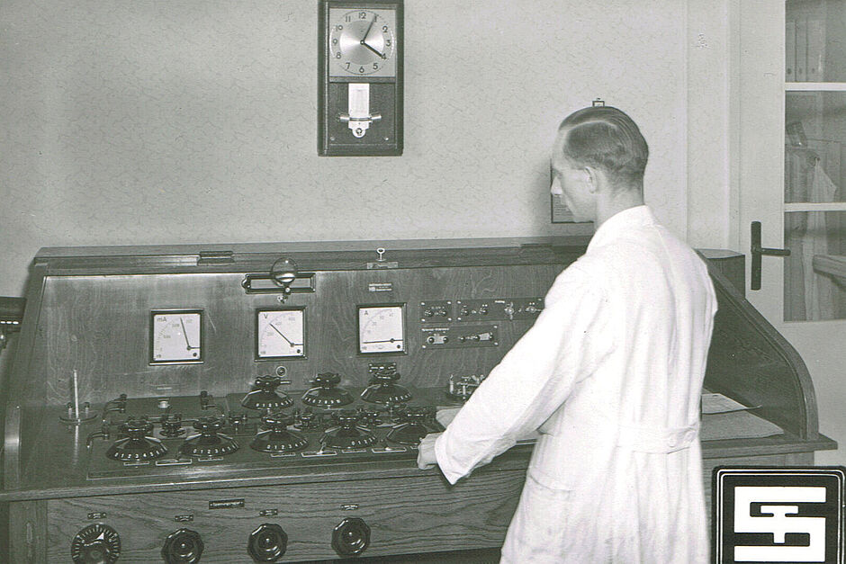 Company history: DZG